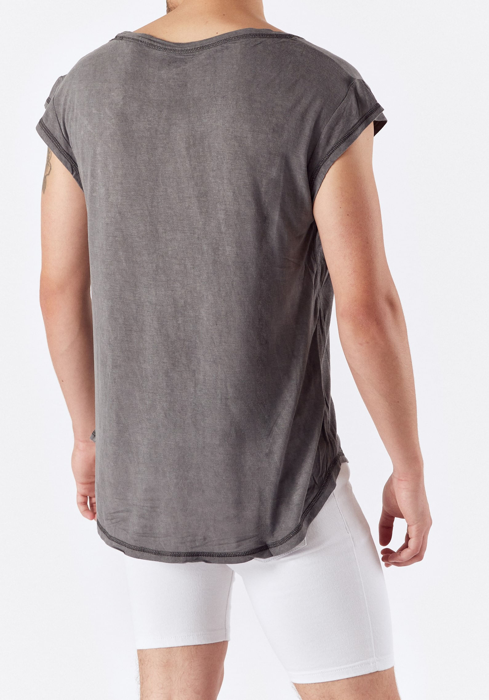 Remera Mc Buchar Gris - TASCANI