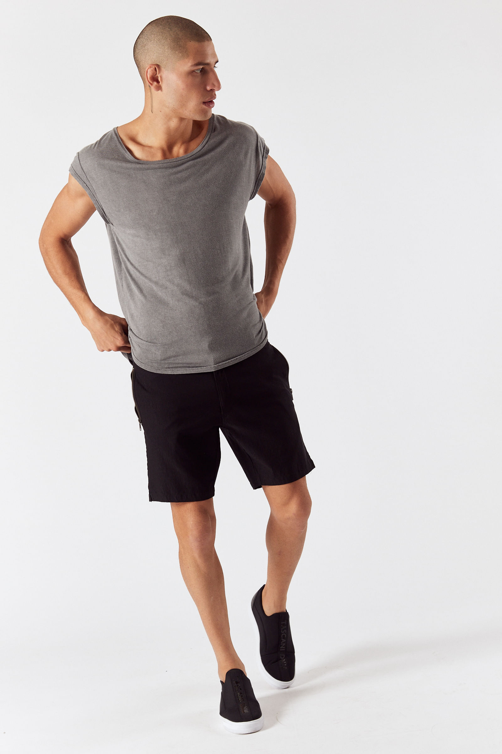 Remera Mc Buchar Gris - TASCANI